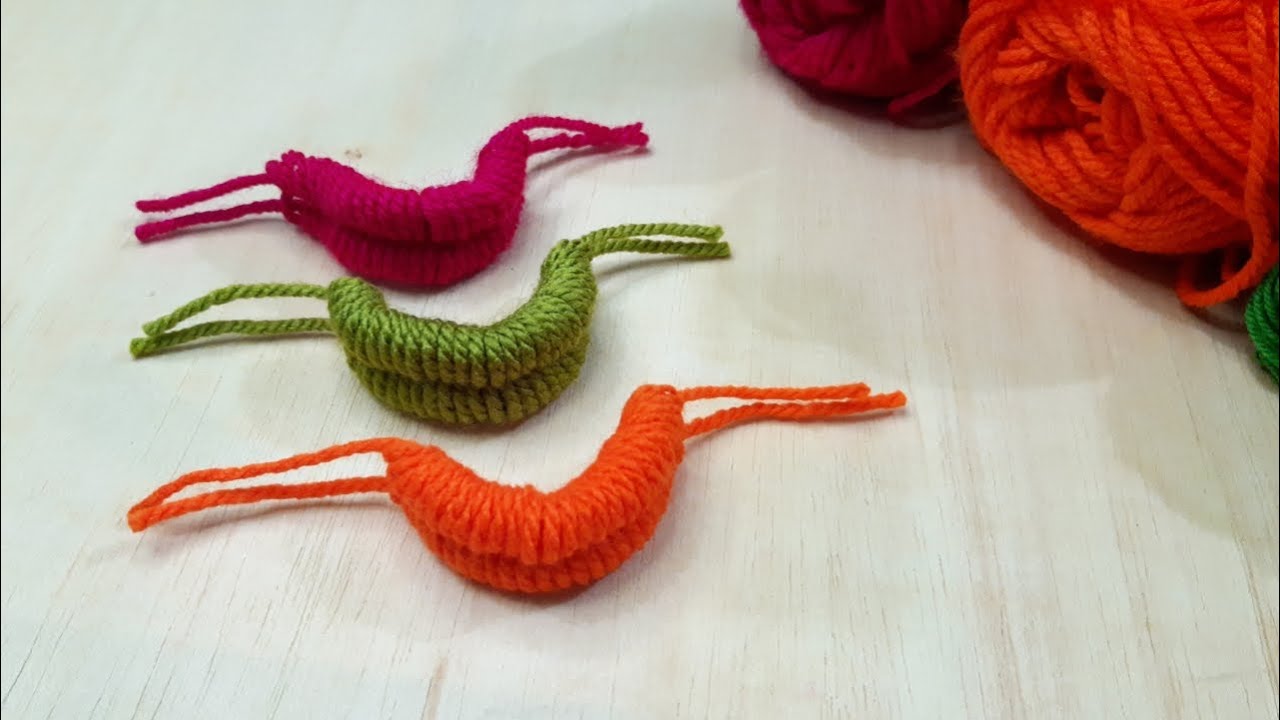 DIY! Woolen Craft Ideas| How To Make Beautiful Handmade Flowers - YouTube