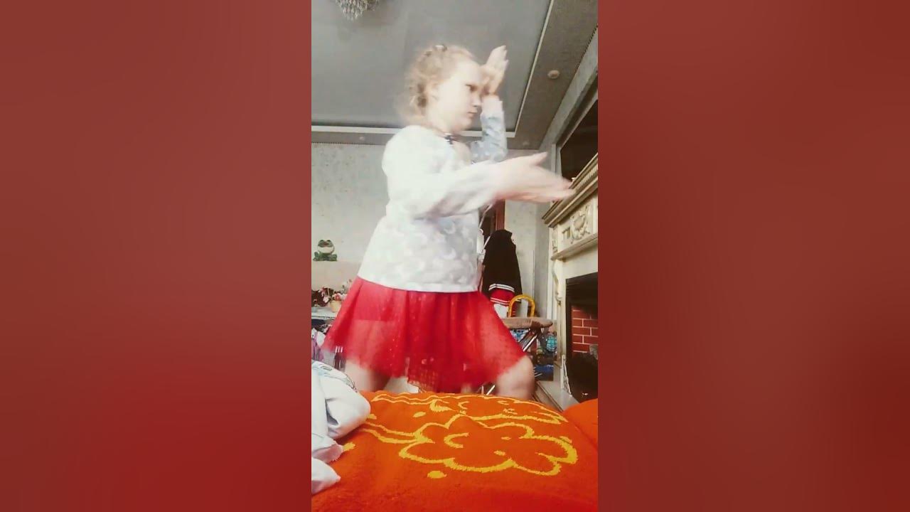 Алиса Youtube