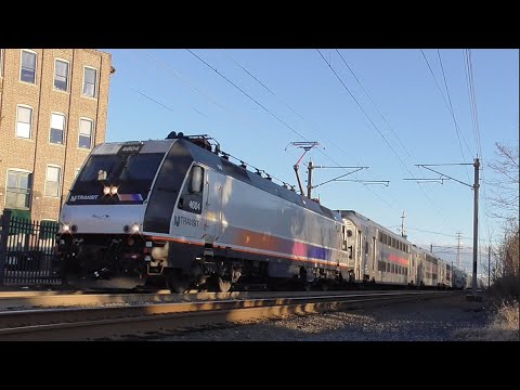2 Trains in Red Bank 1/15/23 - YouTube