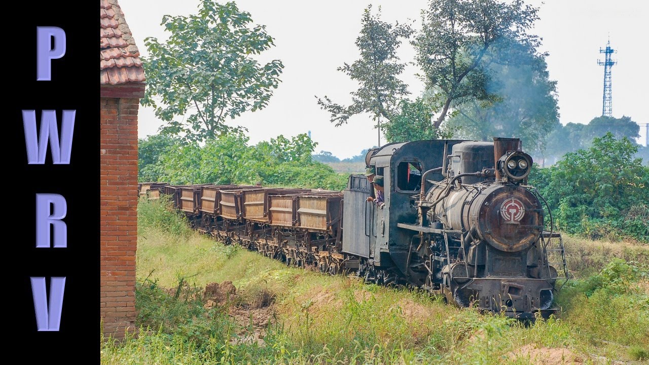 Chinese steam - Narrow gauge C2 class approaches factory - YouTube