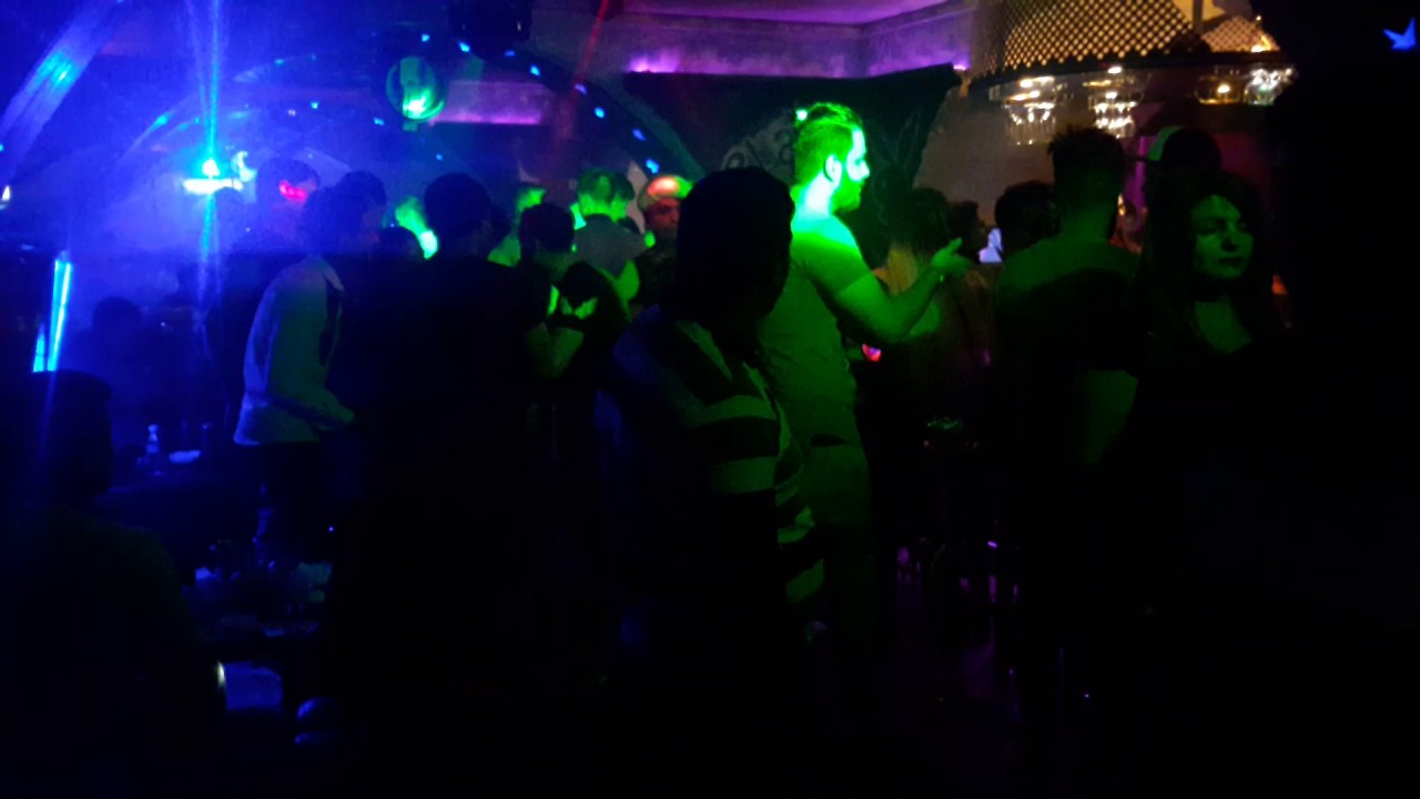 Status club baku - YouTube