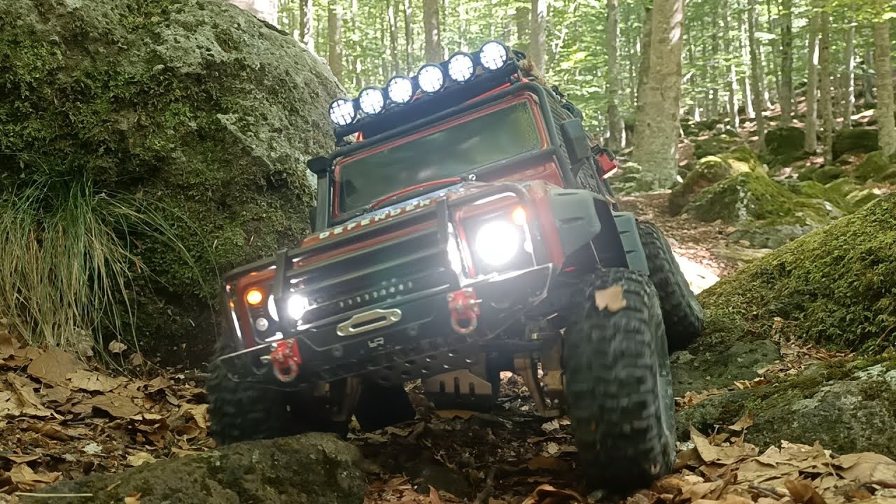 Traxxas TRX-4 Defender - Mountain Crawling - YouTube