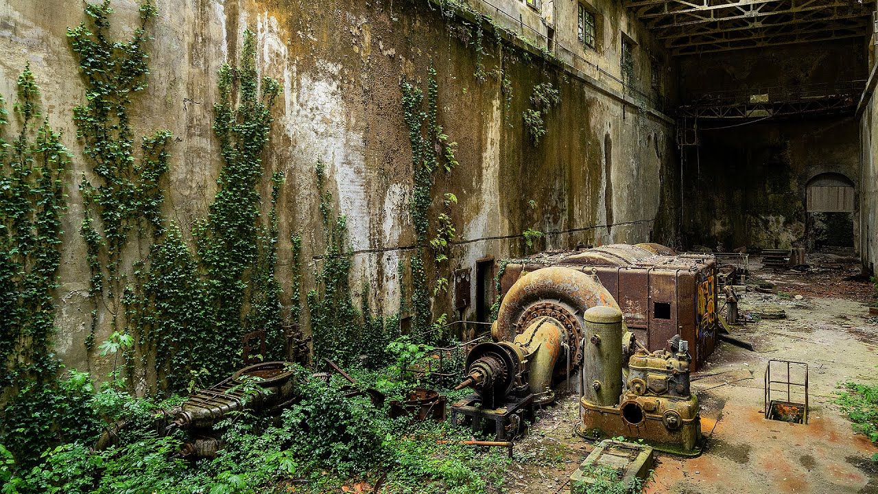 Post Apocalyptic Wasteland - The Last Of Us in Real Life - YouTube