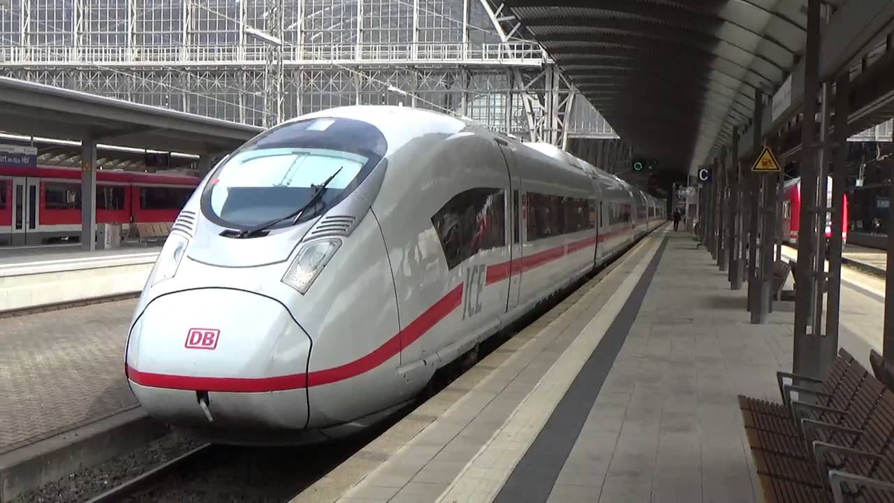 DB Fernverkehr Siemens Velaro D ICE 3 (407 504-0) verlässt Frankfurt am ...