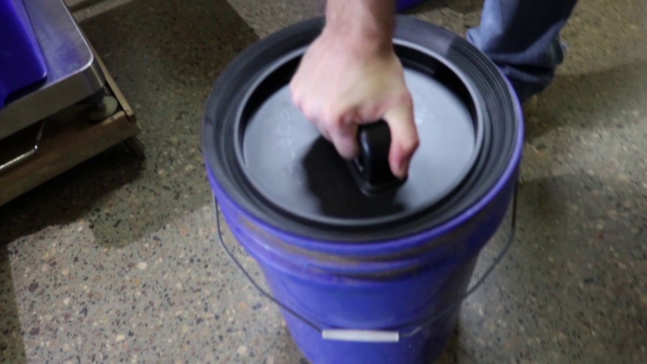 Planetary Design - Airscape Bucket Lid Insert - YouTube