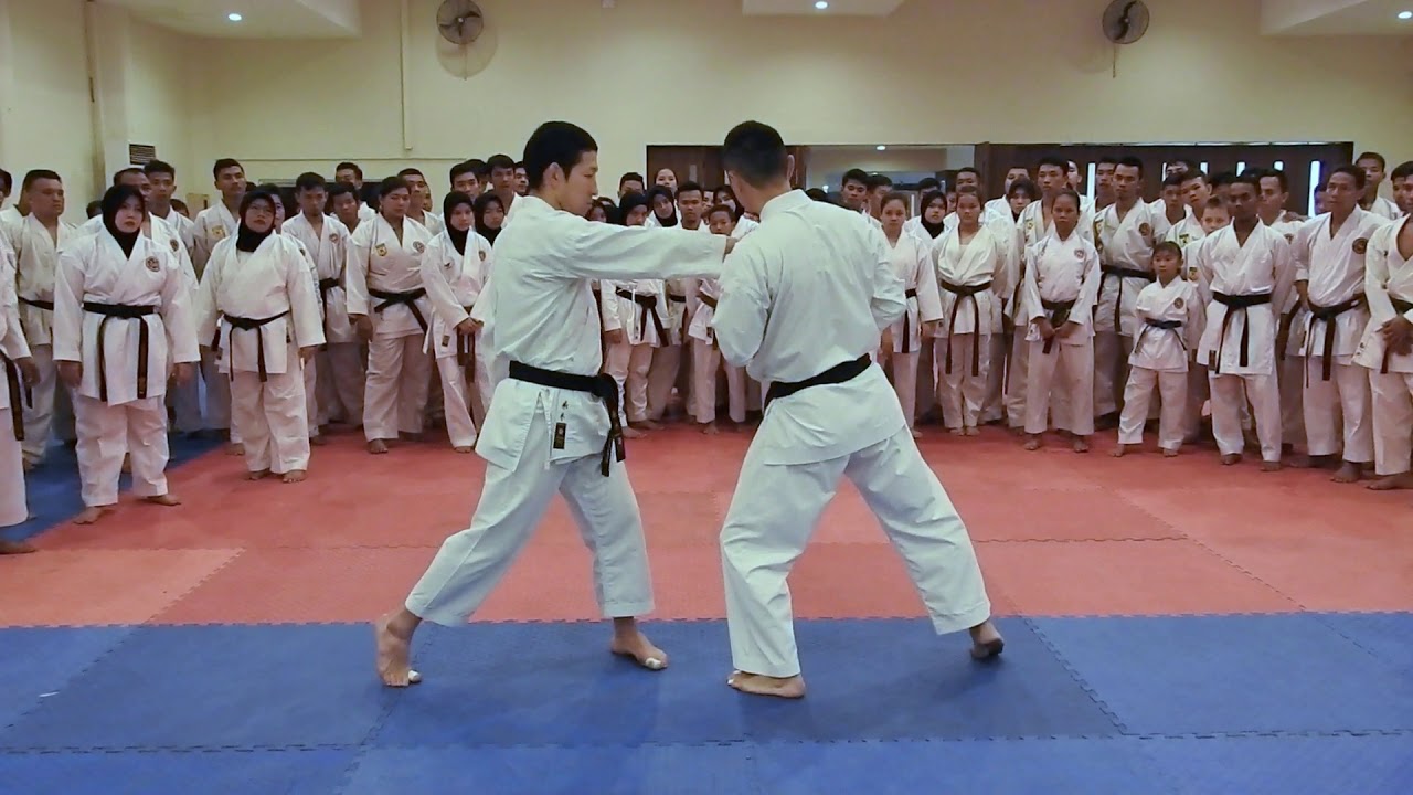 JKS Kihon Basic Kumite - YouTube