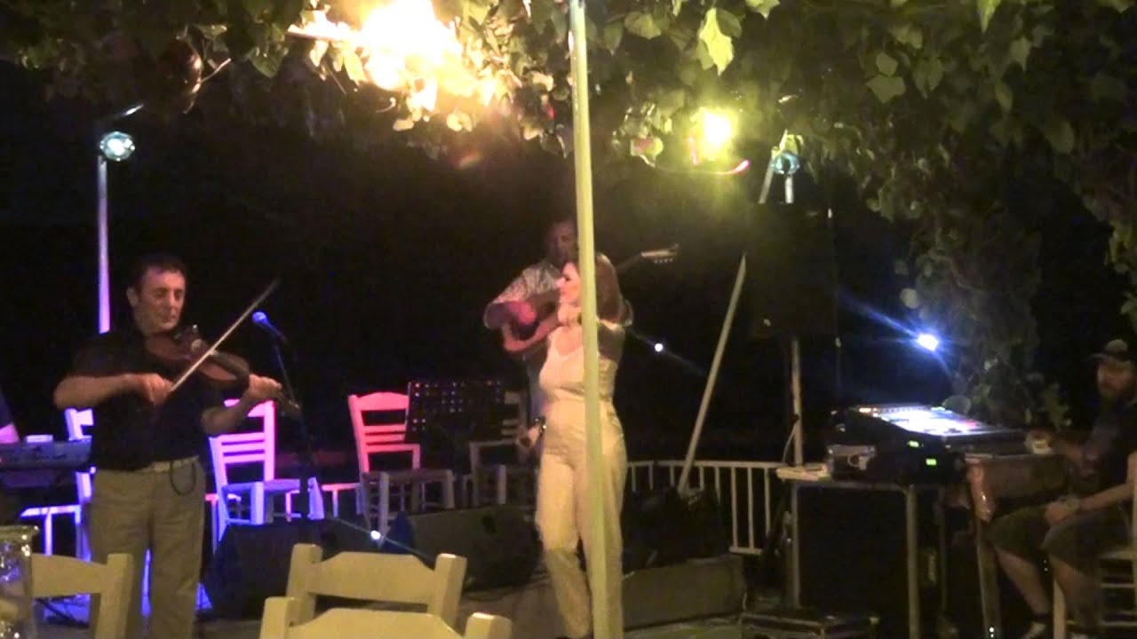 Μανώλης Μπαρμπεράκης-Αννούλα Μώρου - YouTube