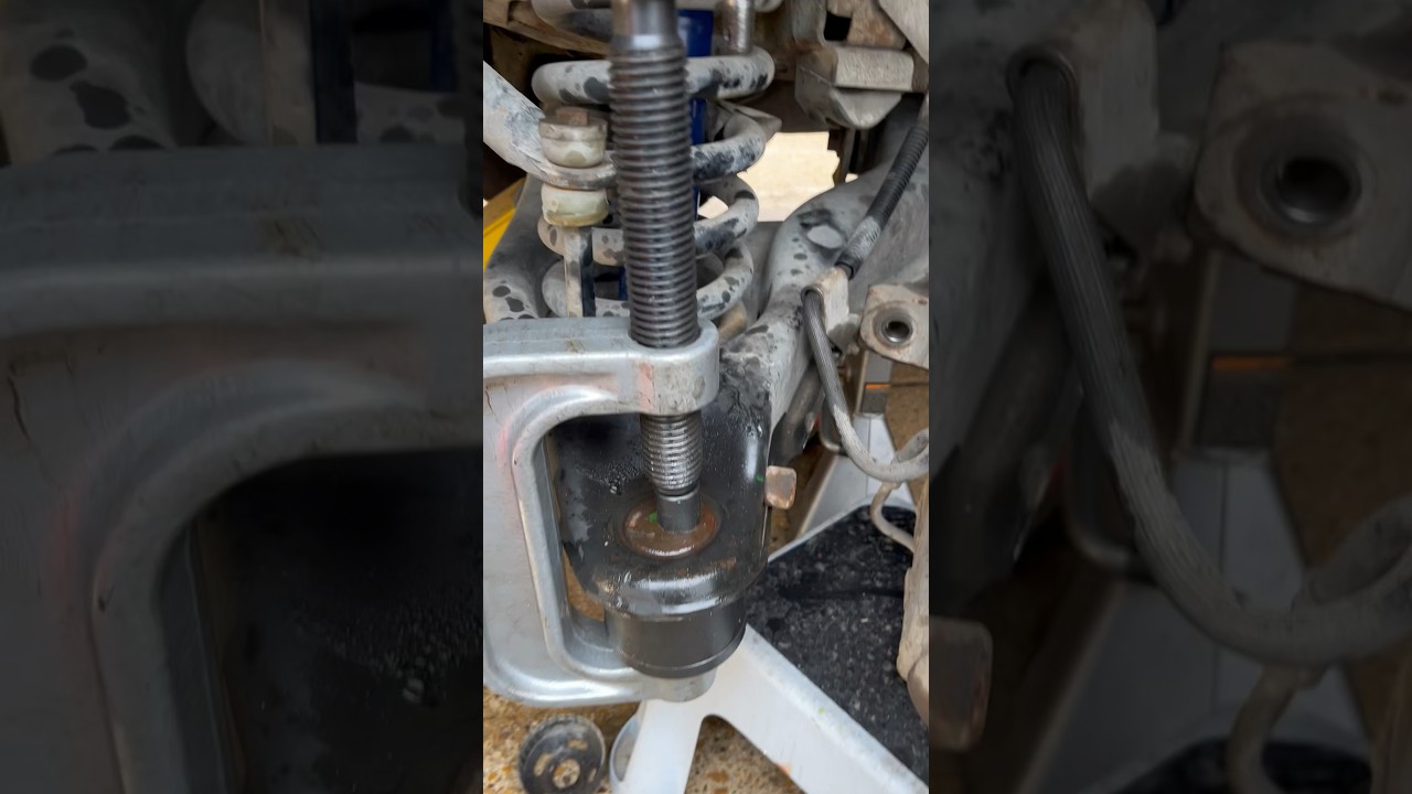 Ford f150 cambio de rótula inferior - YouTube