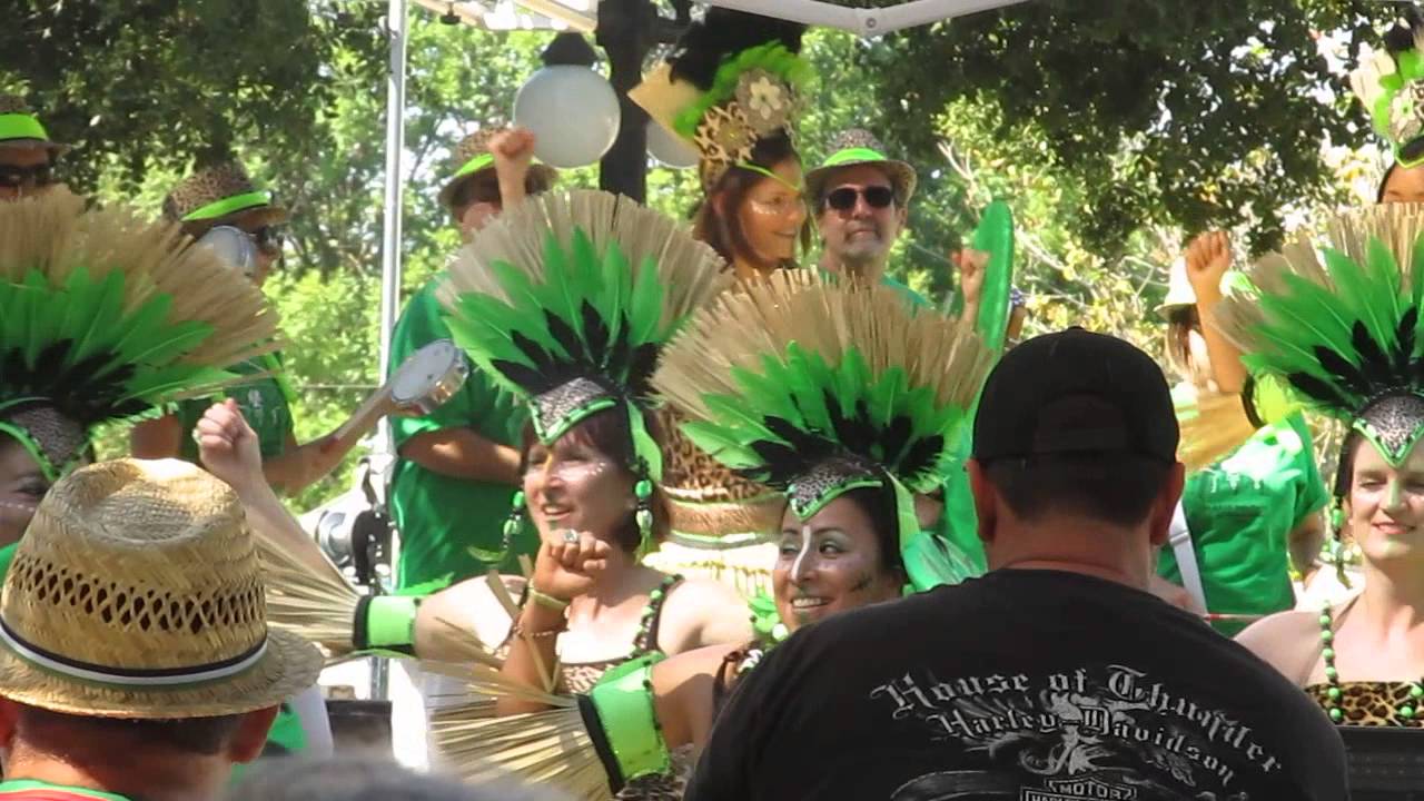 Samba dance at Portugal Day Festival, San Jose, California , 2013 - YouTube
