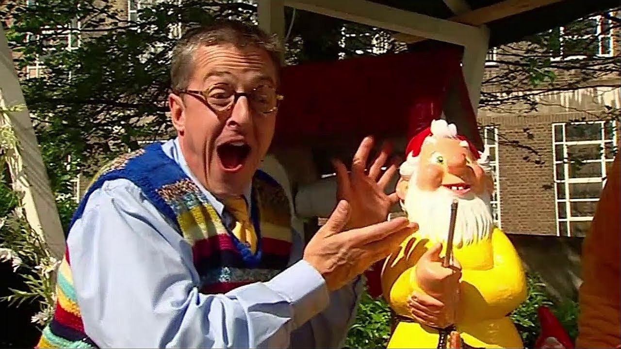 Brum - Seizoen 5 - Aflevering 5 - De nieuwe kabouter - YouTube