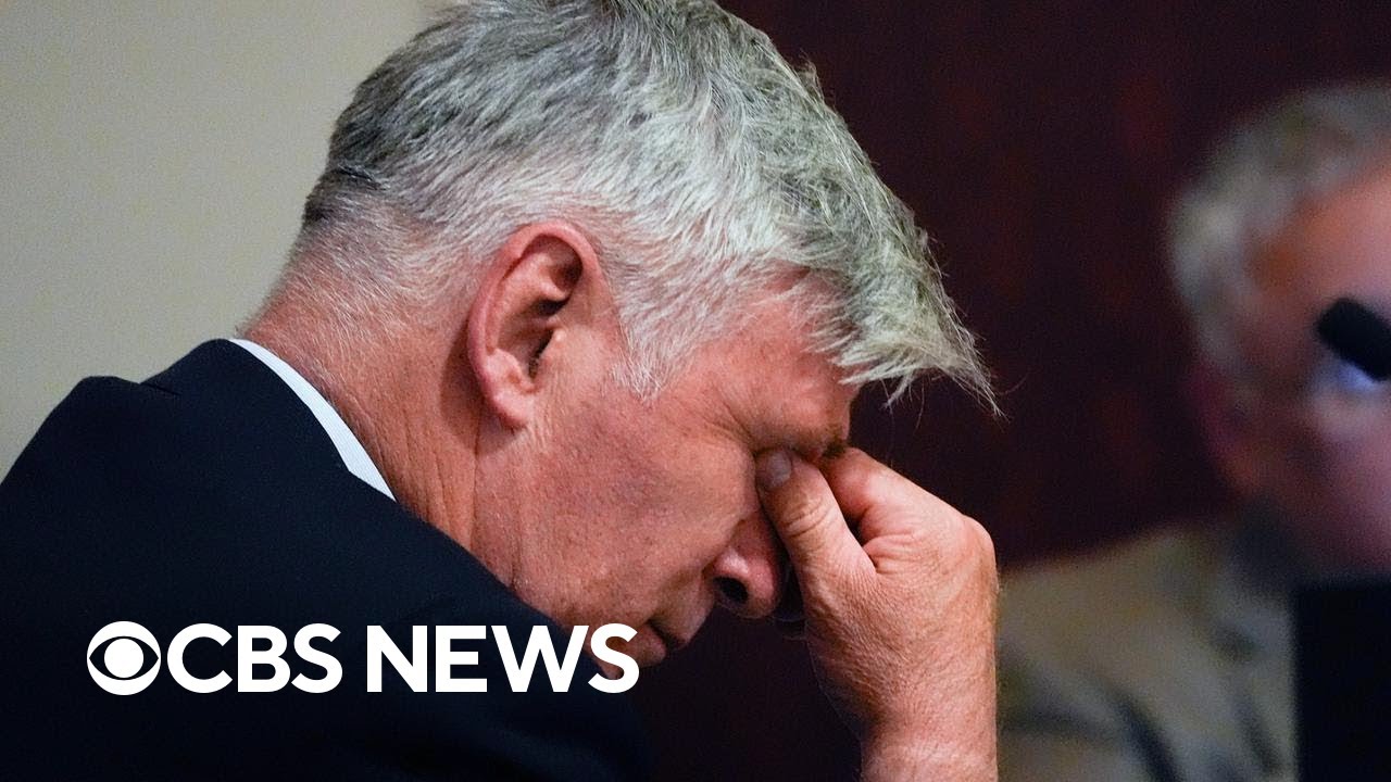 Jurors see video of shooting aftermath in Alec Baldwin trial - YouTube