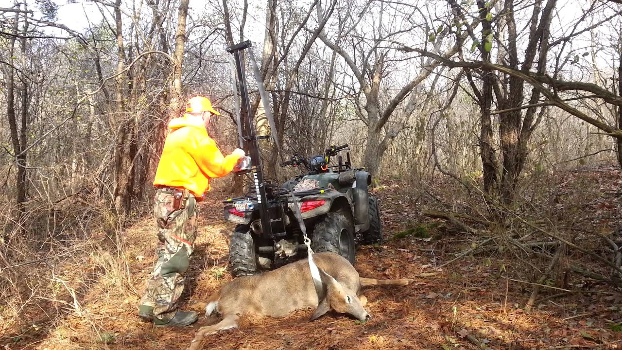 Loading deer onto ATV with LA Guard Dog deer hoist. - YouTube