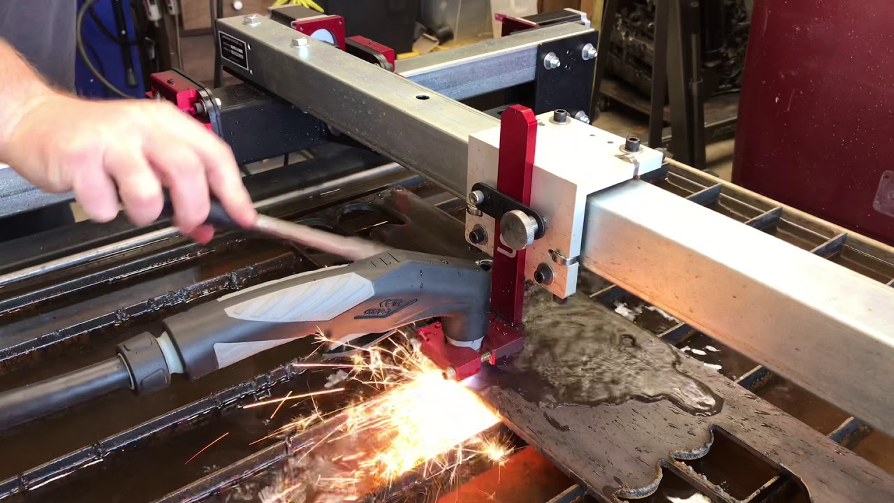 Bracket cutting with Langmuir crossfire - YouTube