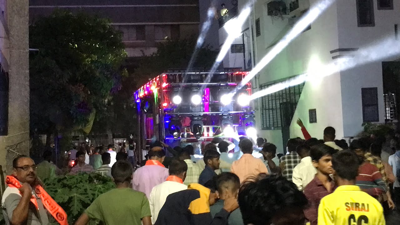 #nashik_kavadi🎶🎧🎸performacne_by_Akash_brass_band _nashik🎶🕺🏻🎧 - YouTube