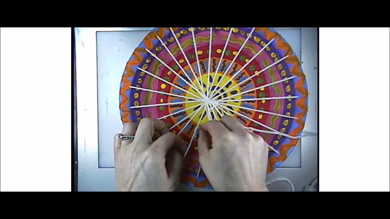 How to start your circle weaving - YouTube