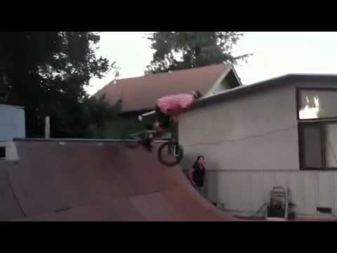 Elliot Negron, clean ass 540 pulled on The San Jose Ramp Cl - YouTube