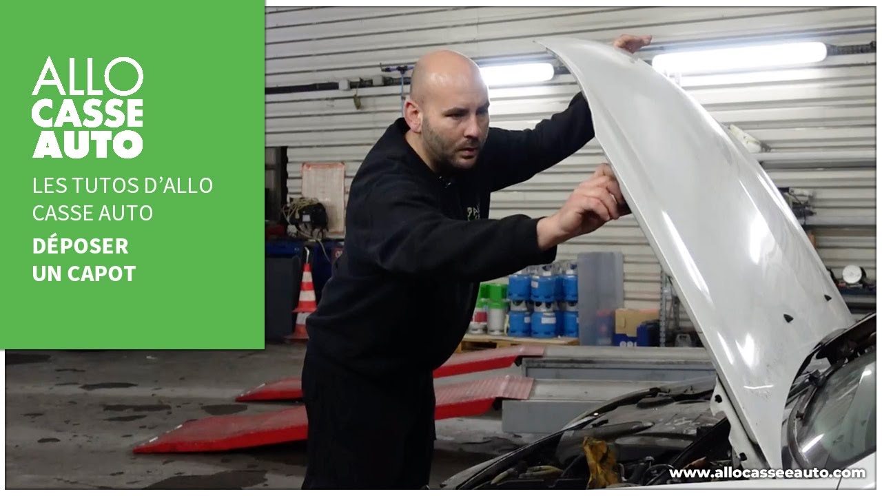 Comment déposer un capot sur une Clio 2 avec ALLO CASSE AUTO ! - YouTube