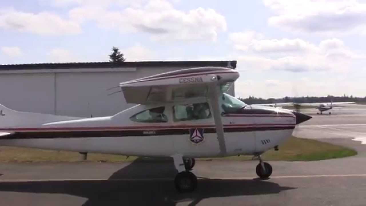 Orientation Flight 3-23-2014 Taxi - YouTube