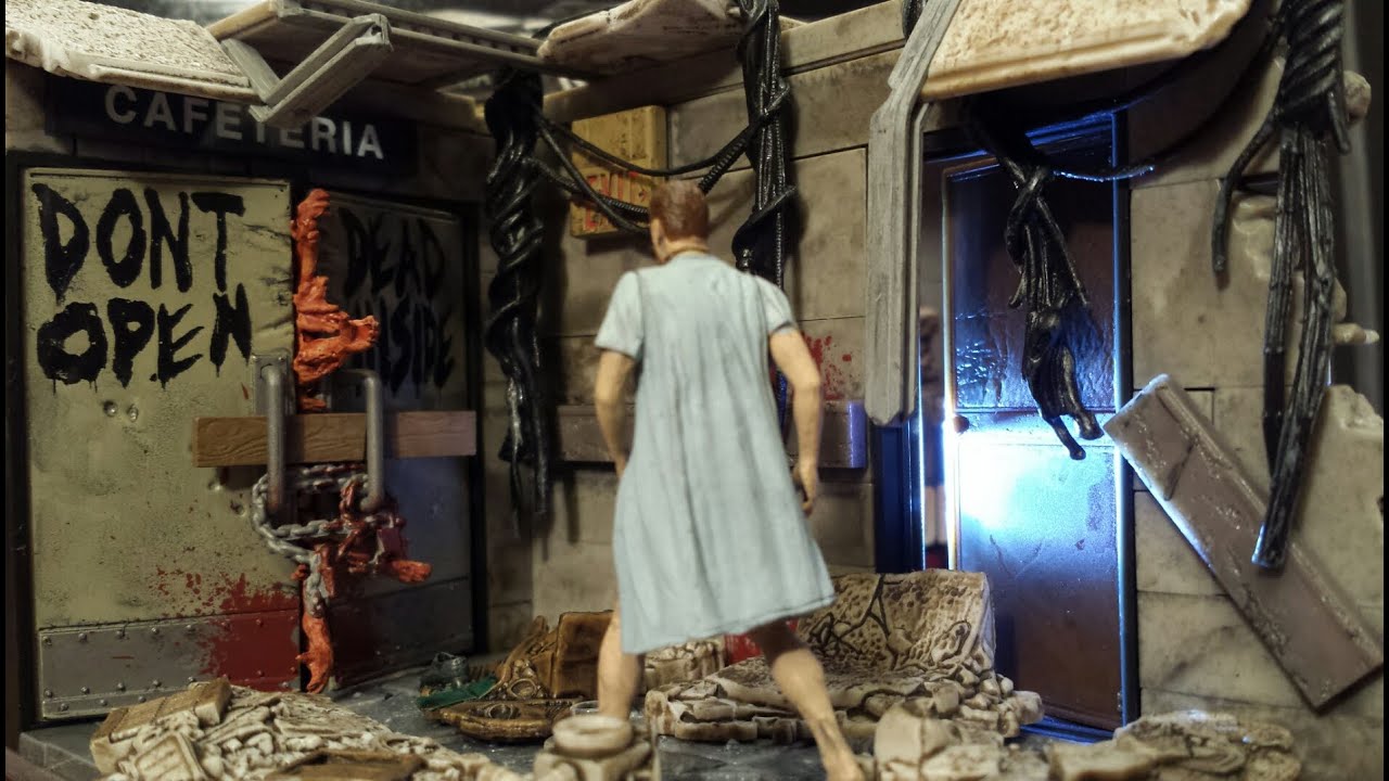 The walking dead hospital doors building set review (HD) - YouTube