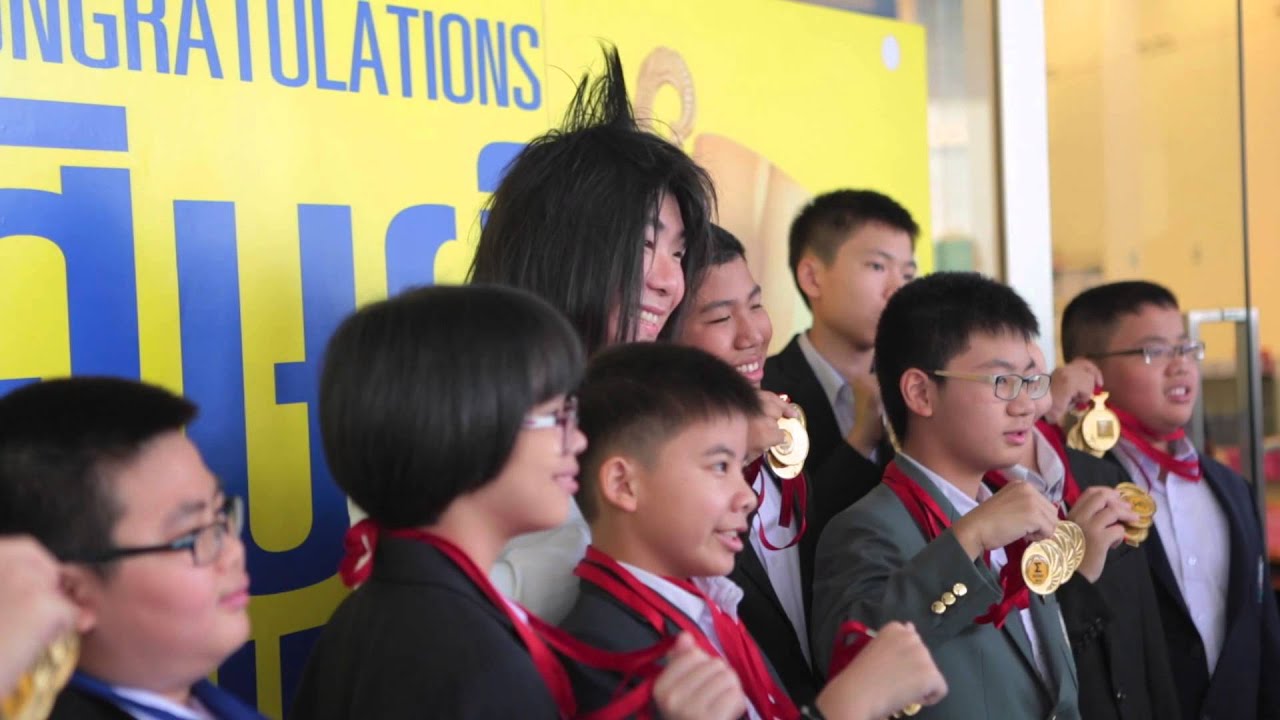 งานฉลองความสำเร็จ ของศิษย์ Sup'k - YouTube