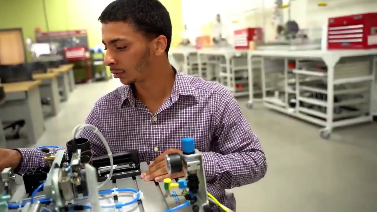 NCI Collaborating Advanced Manufacturing - YouTube