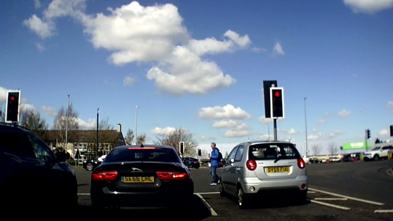 A Lincoln Drive - Hemswell Avenue to Tentecroft Street. - YouTube