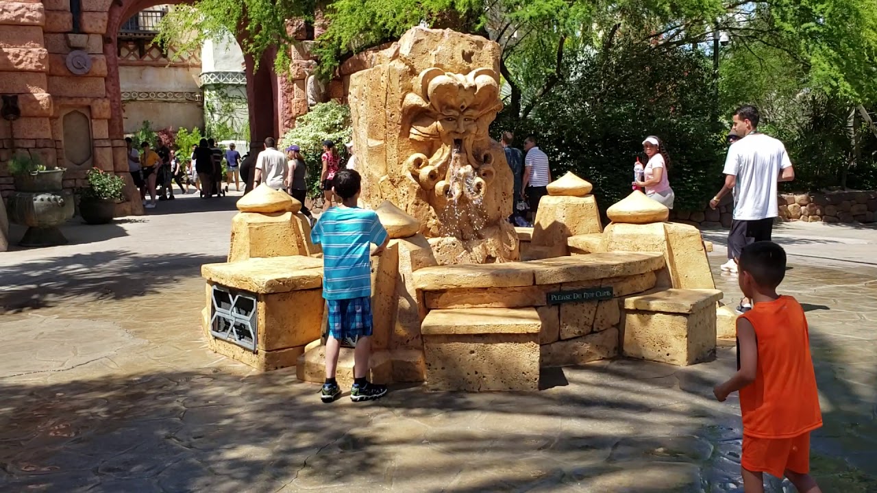 Emoji the Talking Fountain - YouTube