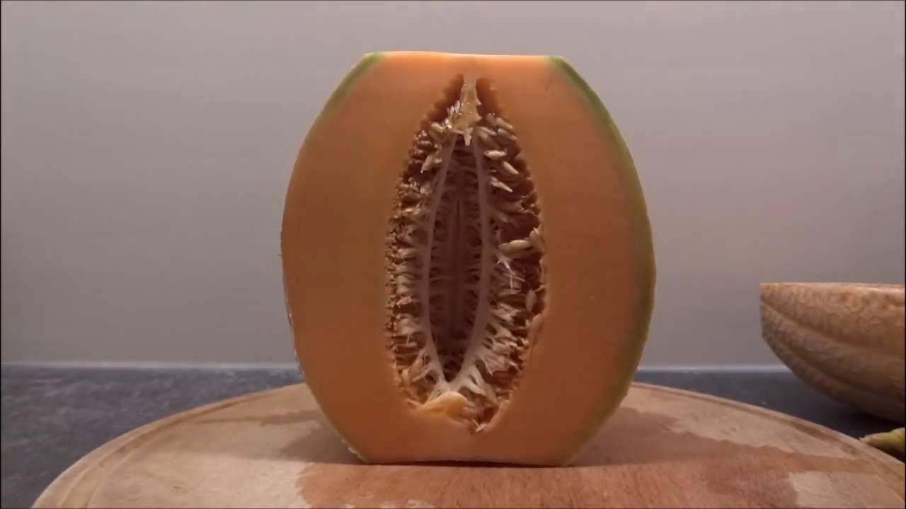 How To Cut Melon The Easiest And Fastest Way YouTube how-to-cut-melon-the-easiest-and-fastest-way-youtube