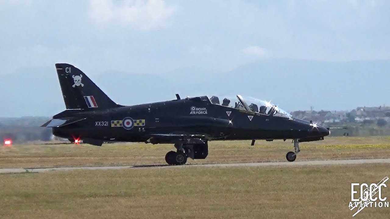 RAF BAE Hawk T1 Take Offs at RAF Valley - YouTube