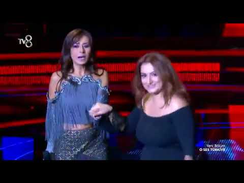 Yıldız Tilbe yarışmacının isteğini kırmadı  Muhteşem düet    O Ses Türkiye