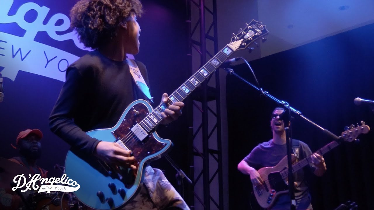Brandon 'Taz' Niederauer - Funk Jam | NAMM 2019 | D'Angelico Guitars ...