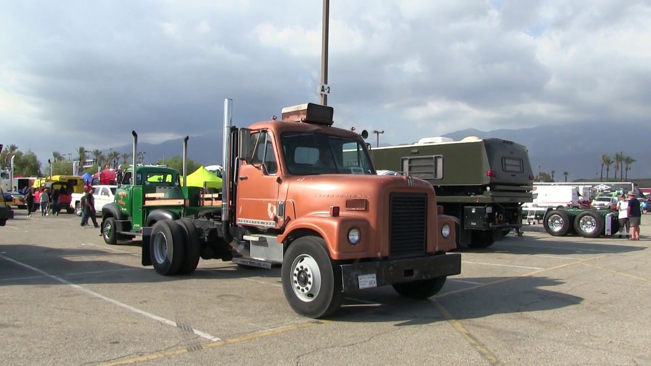 Detroit Diesel Powered 1970 International Transtar 400 Leaving Truckin ...