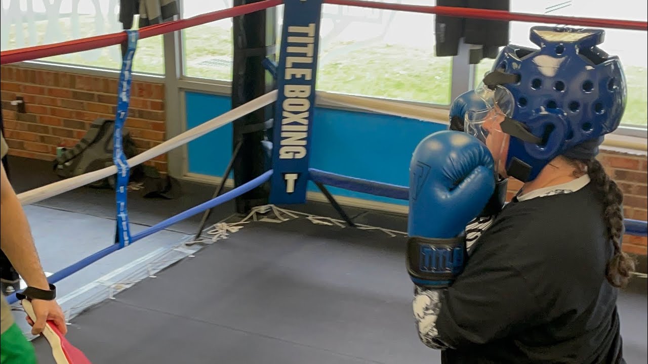 Deaf Bionic Boxer Strikes Again at Light Bright Boxing - YouTube