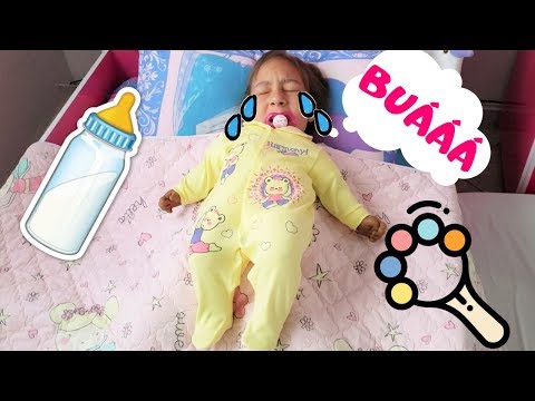 Maria Clara volta a ser bebê | Maria Clara pretend to play baby - MC Divertida