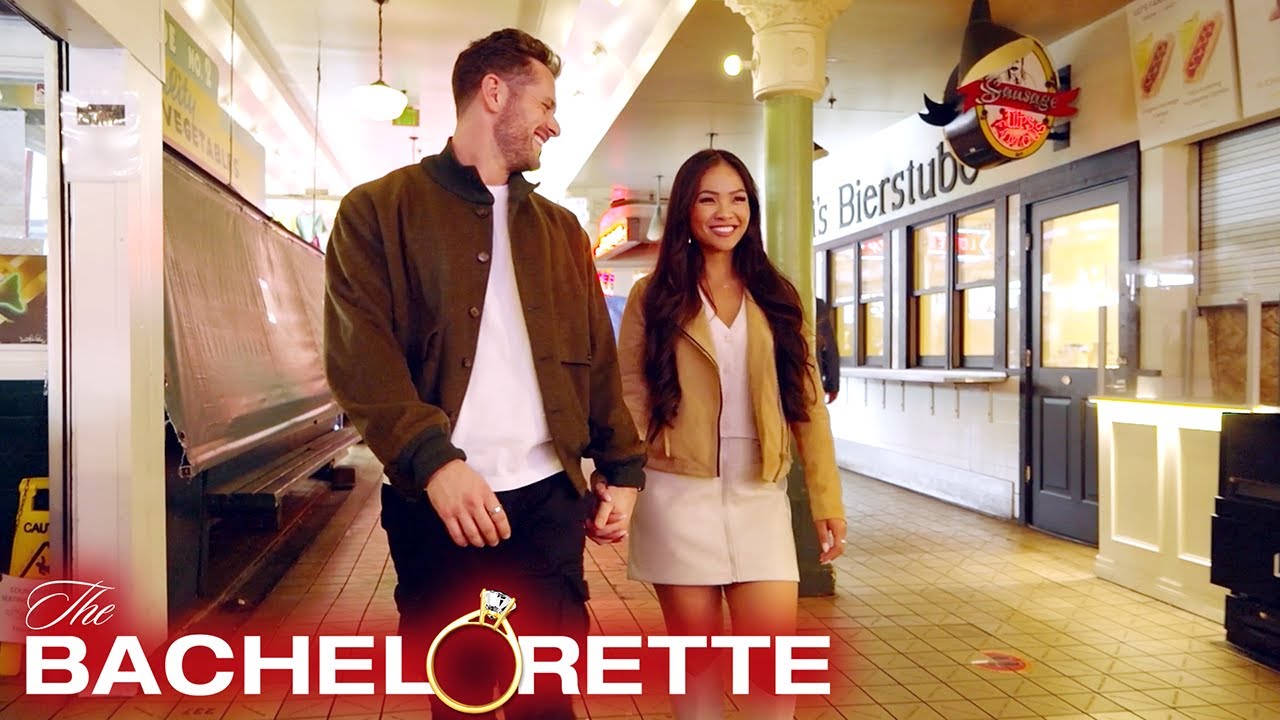 Jenn Tran & Jeremy Explore Pike Place Market in Seattle and Take the ...