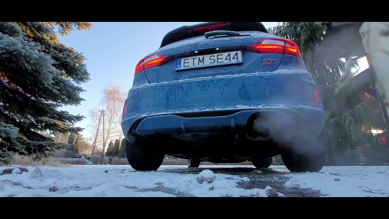 Ford Fiesta St 1.5 200HP Cold Start -22c Winter - YouTube