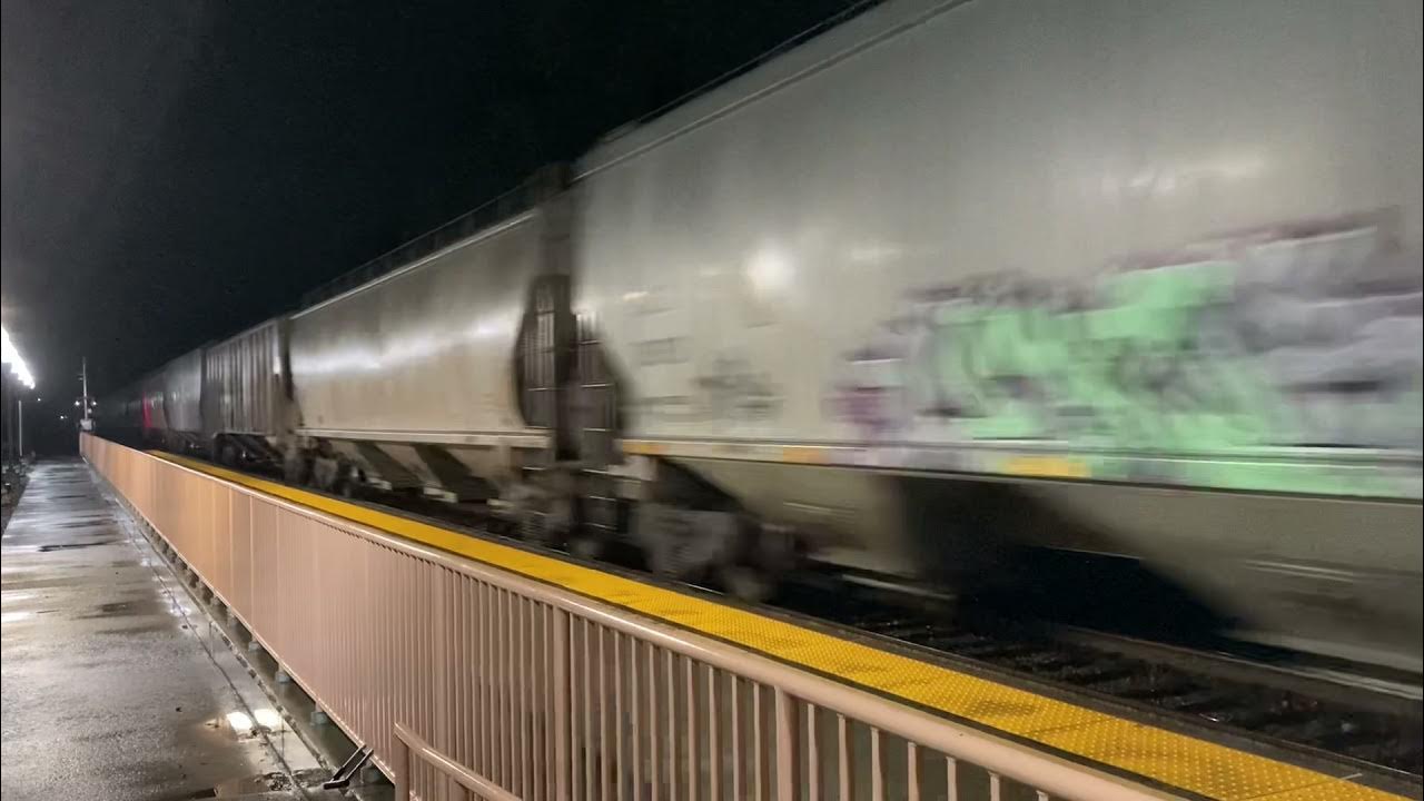 CP 8058 leads a NB run through Grainer in Chico - YouTube