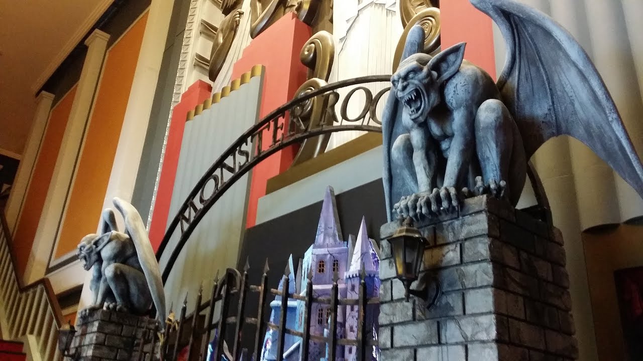 Universal Studios Singapore Monster Rock - YouTube