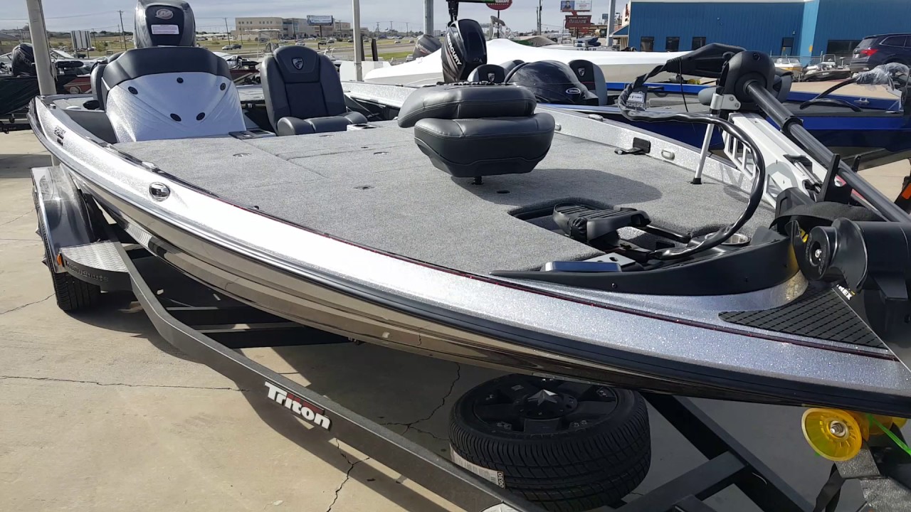 2017 Triton 22trx - YouTube