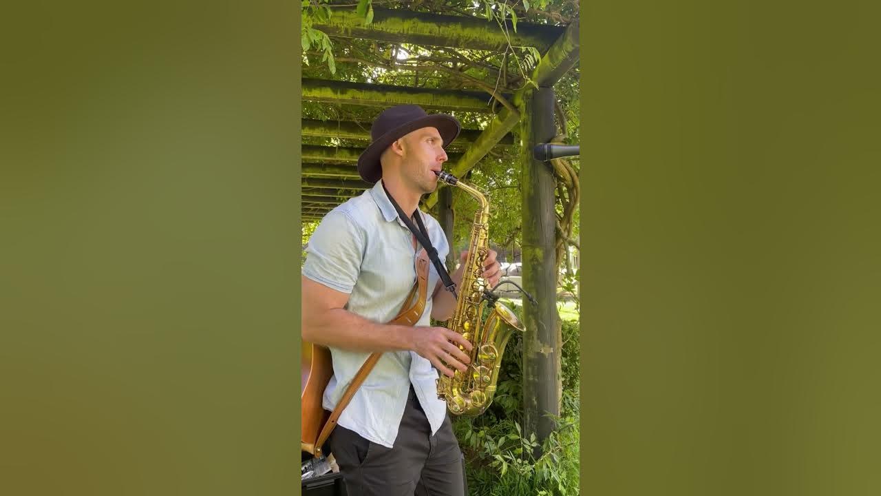 Dom Helson - Looping sax - Halo - YouTube