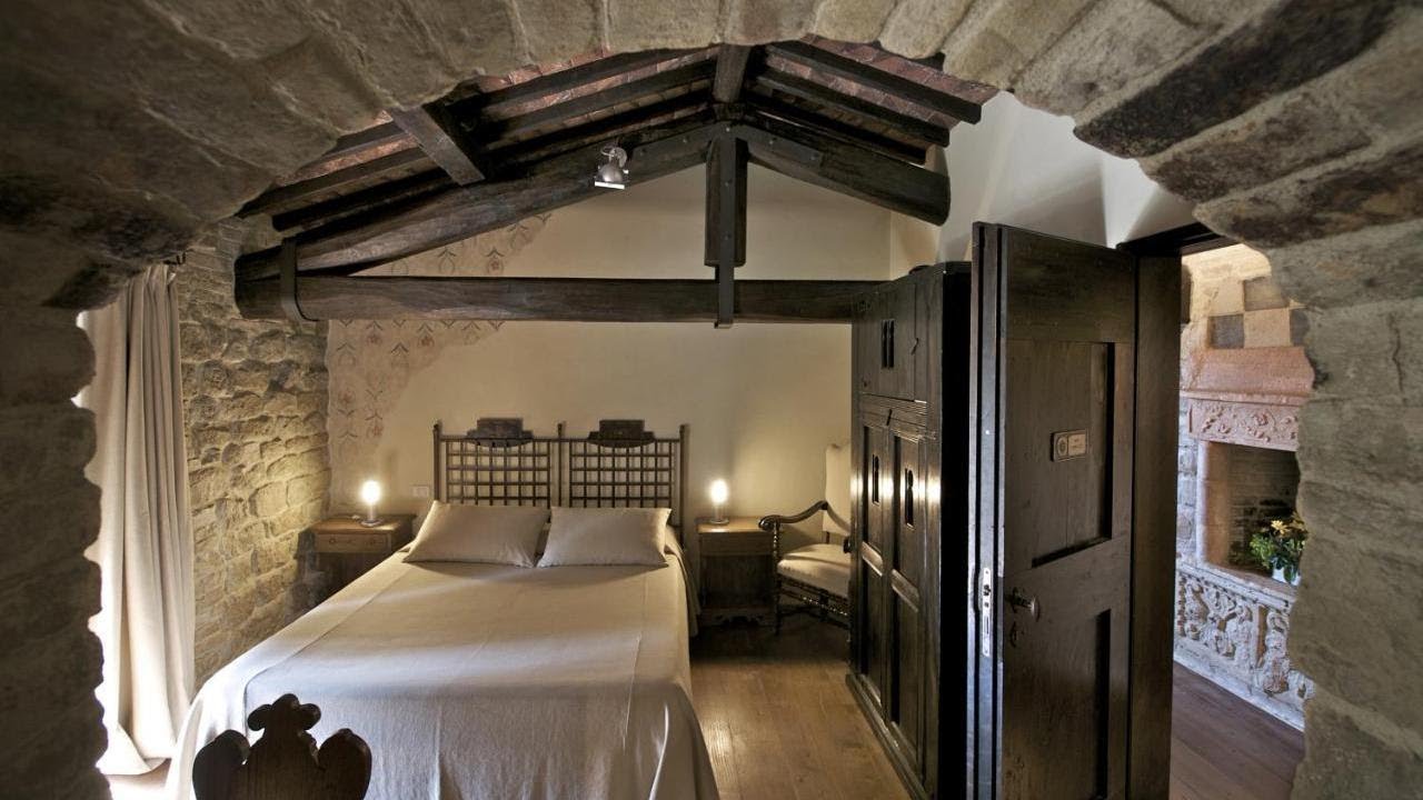 Castello Di Monterone, Perugia, Italy - YouTube