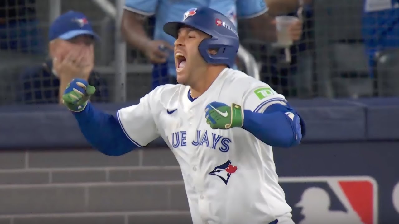 BLUE JAYS ADVANCE TO THE WORLD SERIES FOR THE FIRST TIME IN 32 YEARS ...
