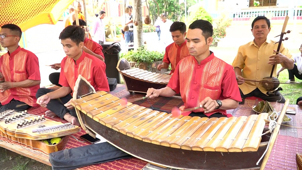 Pleng khmer mahori -1 - YouTube