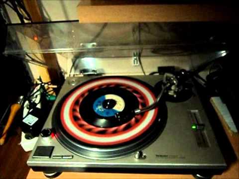 ΑΓΓΕΛΑΚΗΣ ΣΤΟΛΙΔΙ ΕΙΣΑΙ ΜΟΝΗ ΣΟΥ - YouTube