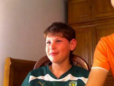 Gareth Bale when he was a kid (Rare Footage) - YouTube