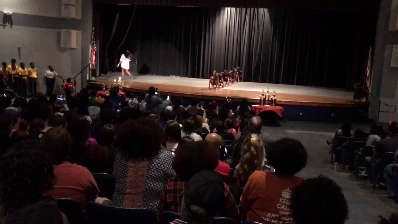 Prancing Dancerettes walk thru - YouTube