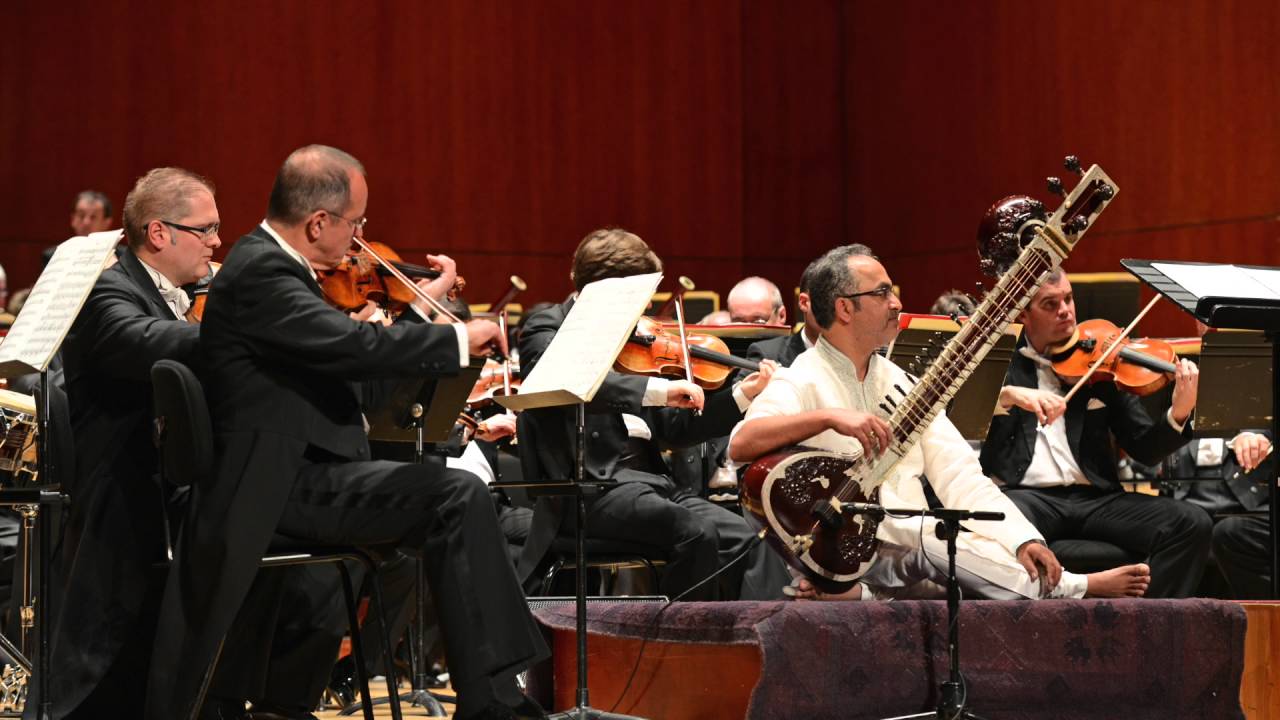 Shubhendra Rao performs Pandit Ravi Shankar's Sitar Concerto No 1 with ...