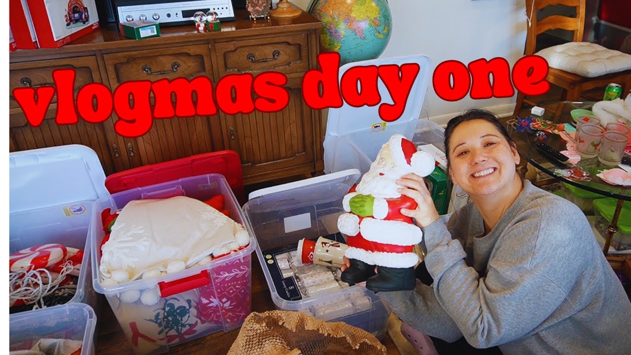 Vlogmas Day 1! - Decorating for Christmas - YouTube