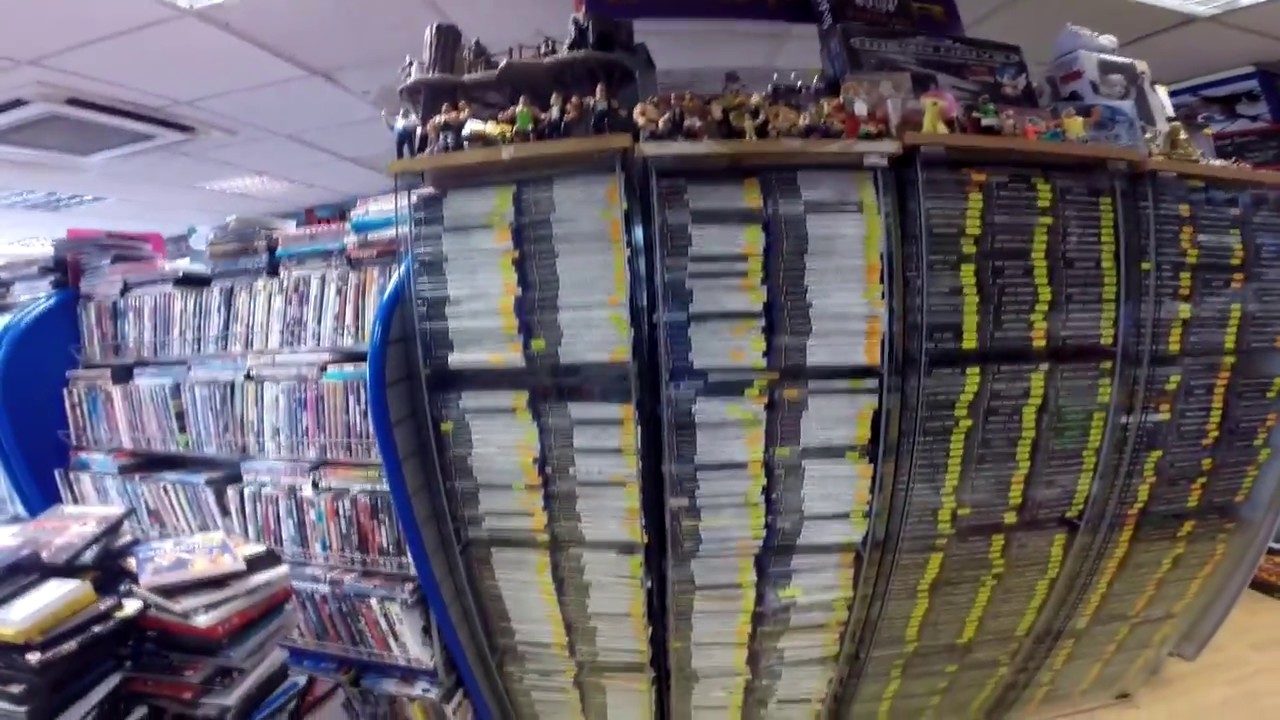 ENTERTAINMENT WORLD GAMES SHOP WALKAROUND 2017 - YouTube