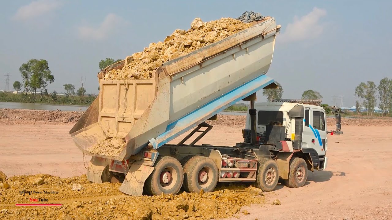 Best Extreme Safety Operator Dumper Truck Dumping Soils Construction ...